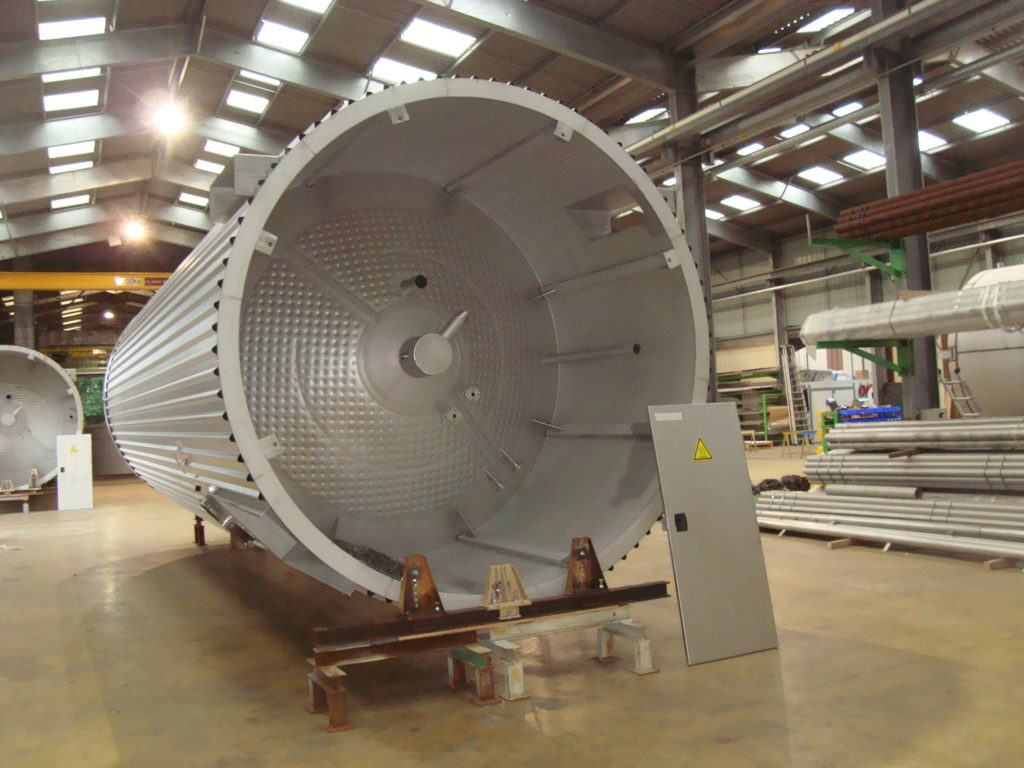 Réalisation d'une cuve 60m3 calorifugée et réchauffée - LE GARREC