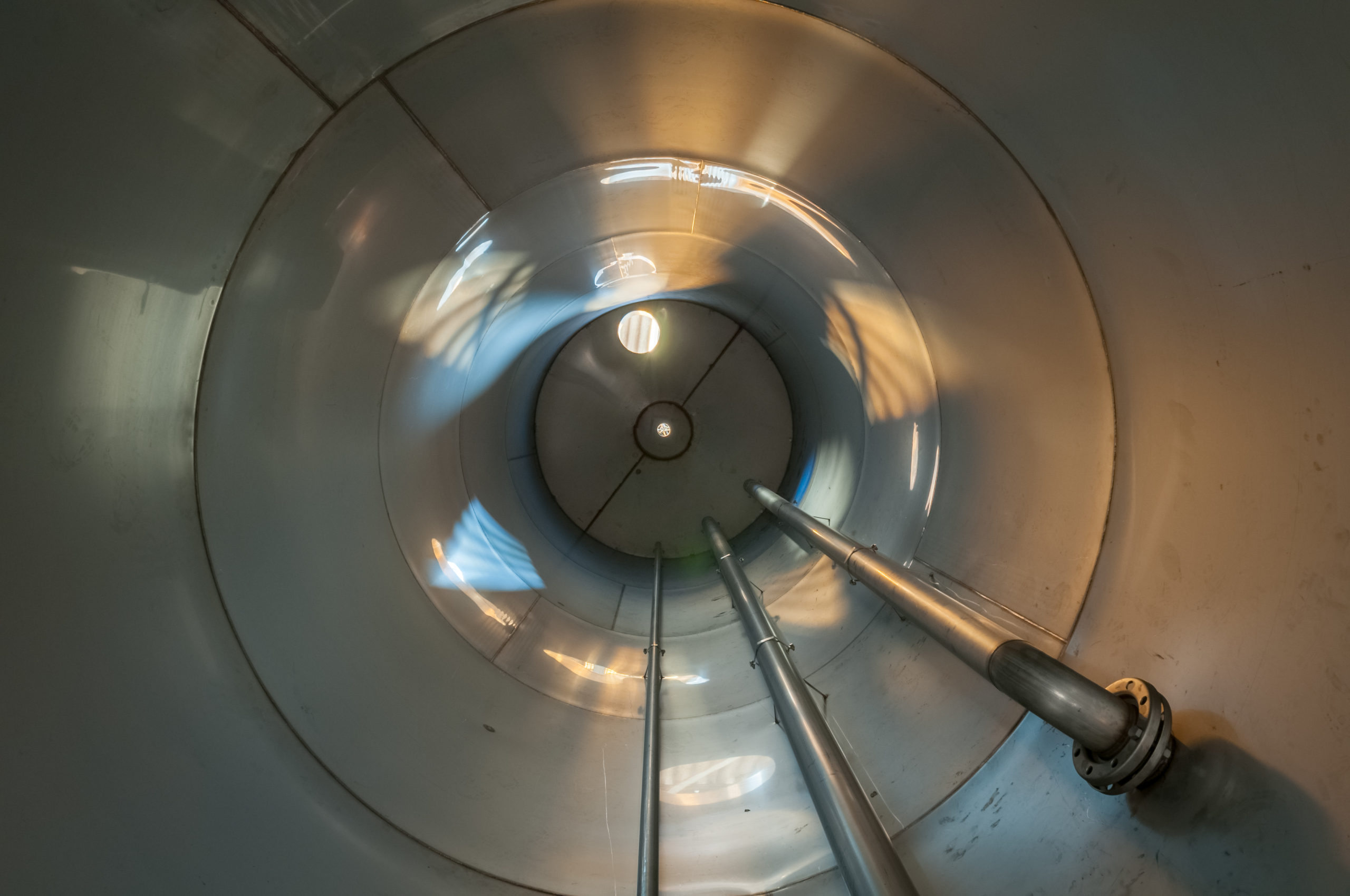 Inertage de cuve : définition, méthodes, bénéfices et applications